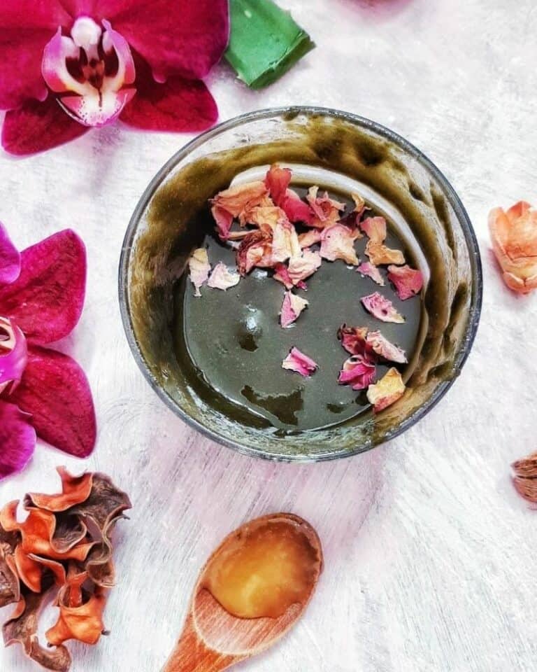 DIY Matcha Face Mask for Glowing Skin - greenbeautymama.com