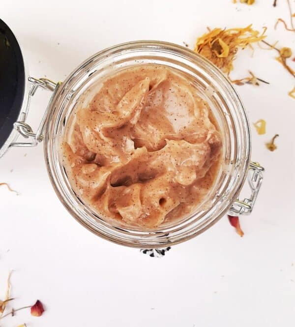 The Best DIY Gingerbread Body Butter Recipe - greenbeautymama.com