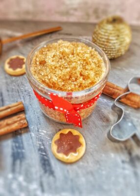 The Best Gingerbread Sugar Scrub Recipe - greenbeautymama.com