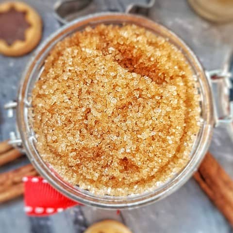 The Best Gingerbread Sugar Scrub Recipe - greenbeautymama.com