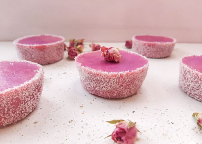 Easy Rose Soap Recipe - greenbeautymama.com