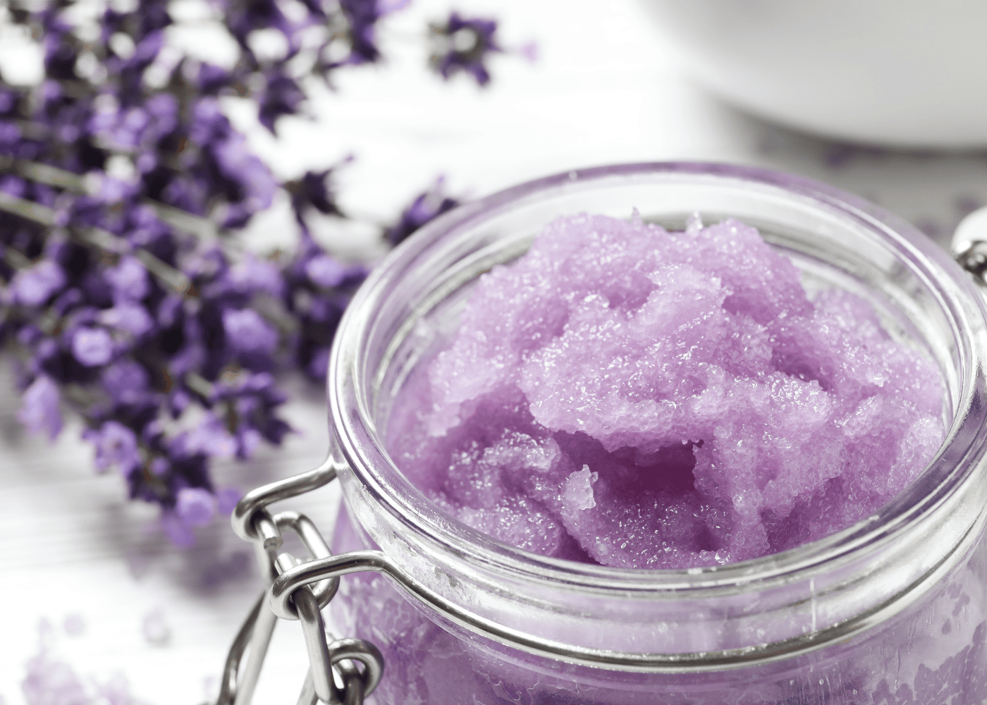 DIY Lavender Sugar Scrub Recipe - greenbeautymama.com